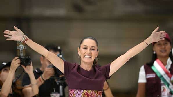 Claudia Sheinbaum Shatters Glass Ceiling as Mexico’s First Female ... Claudia Sheinbaum Shatters Glass Ceiling as Mexico’s First Female ...